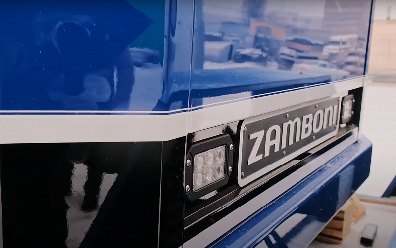 Zamboni 440 - Купить машины с пробегом для заливки льда